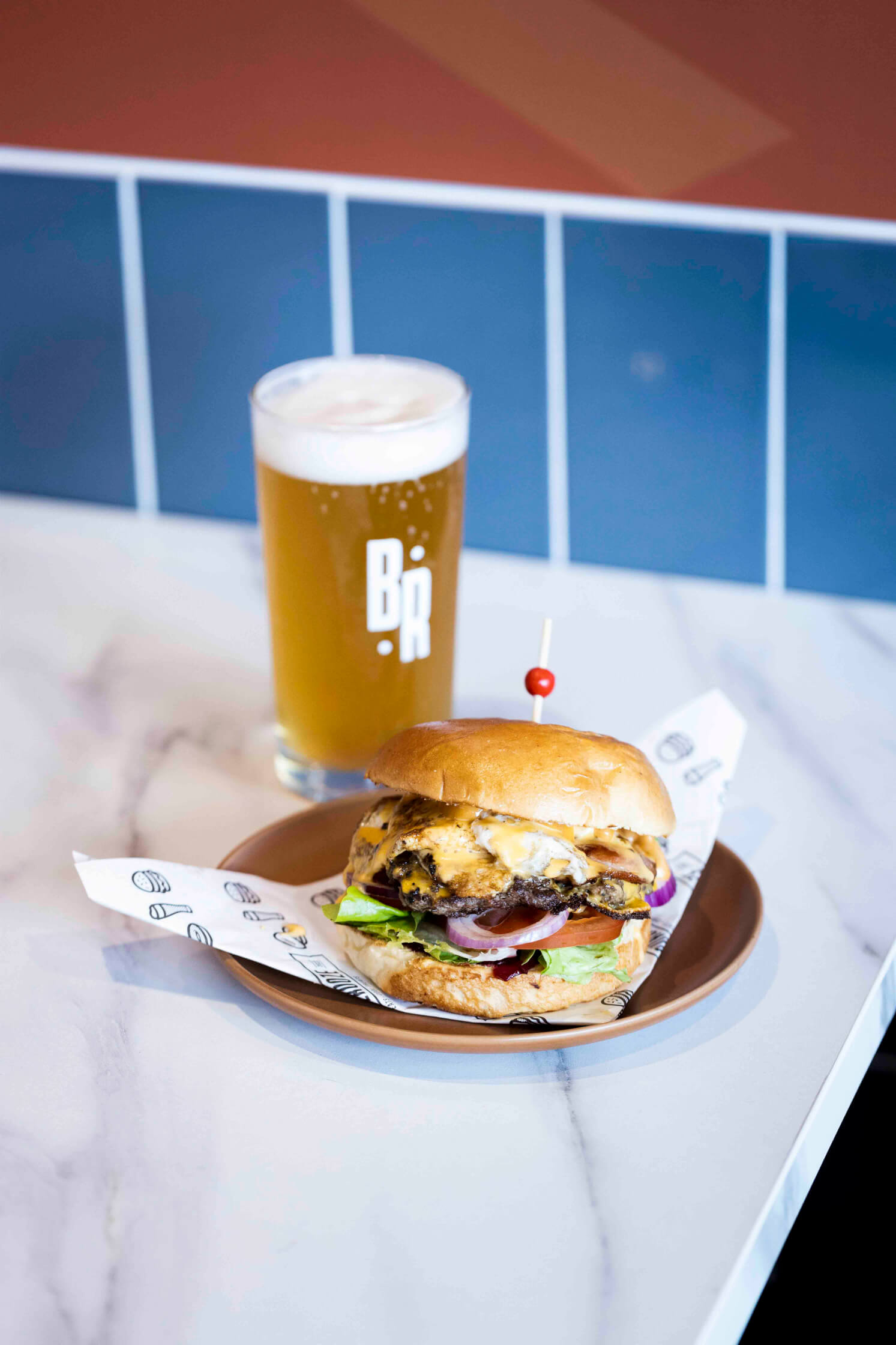 Burgerooze — HOT EATS - COOL TREATS